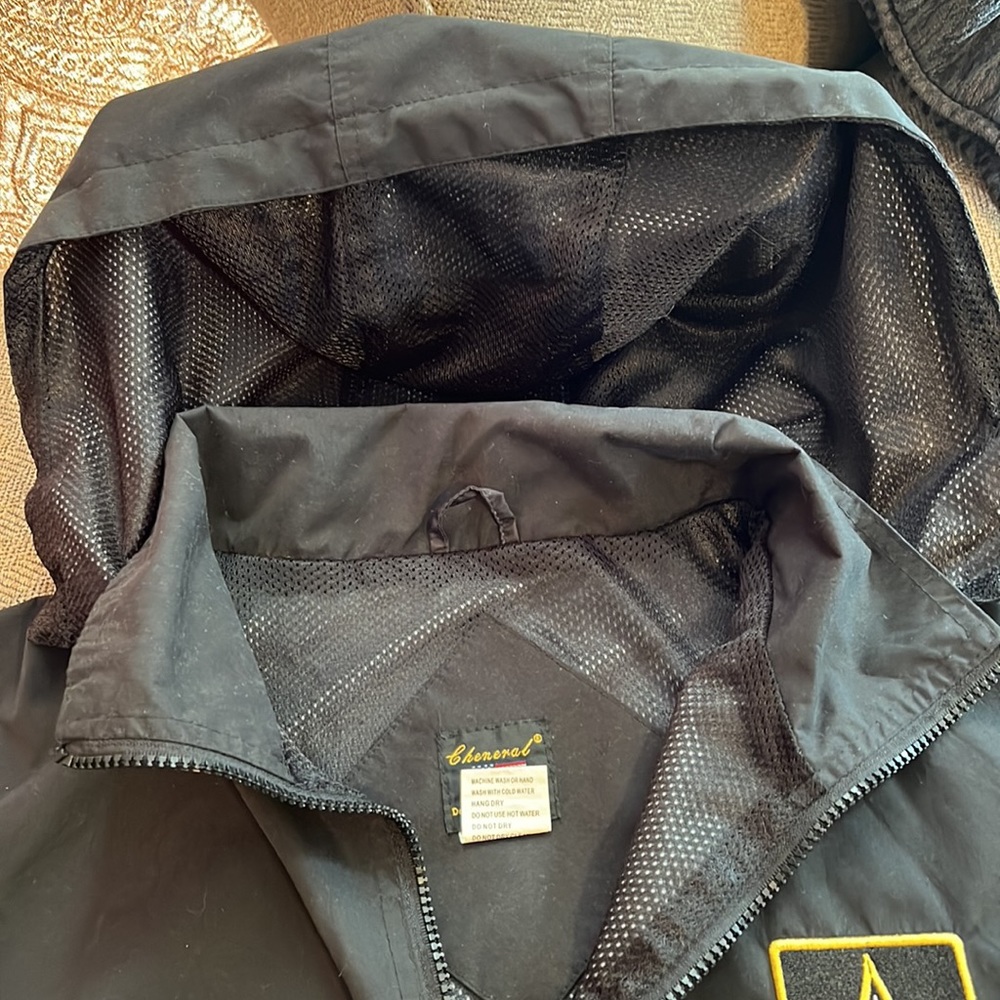 Cheneral Brand U.S. Army Lightweight Rain Jacket Men’… - Gem
